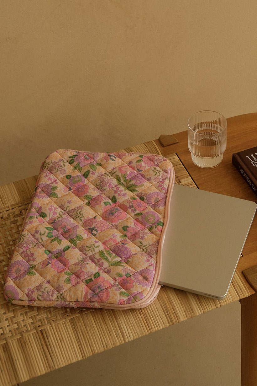 Quilted Small Laptop Bag – SPELL